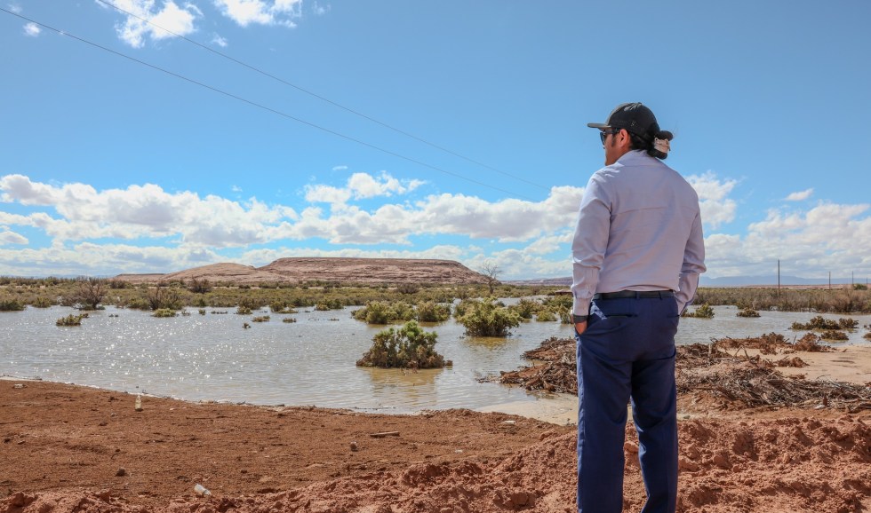 President Nygren Visits Dennehotso After Severe Flooding